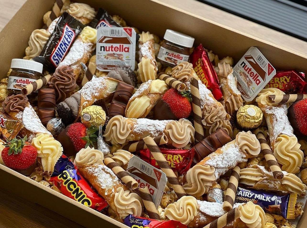 Cannoli Boxes – The Cannoli Box Co.