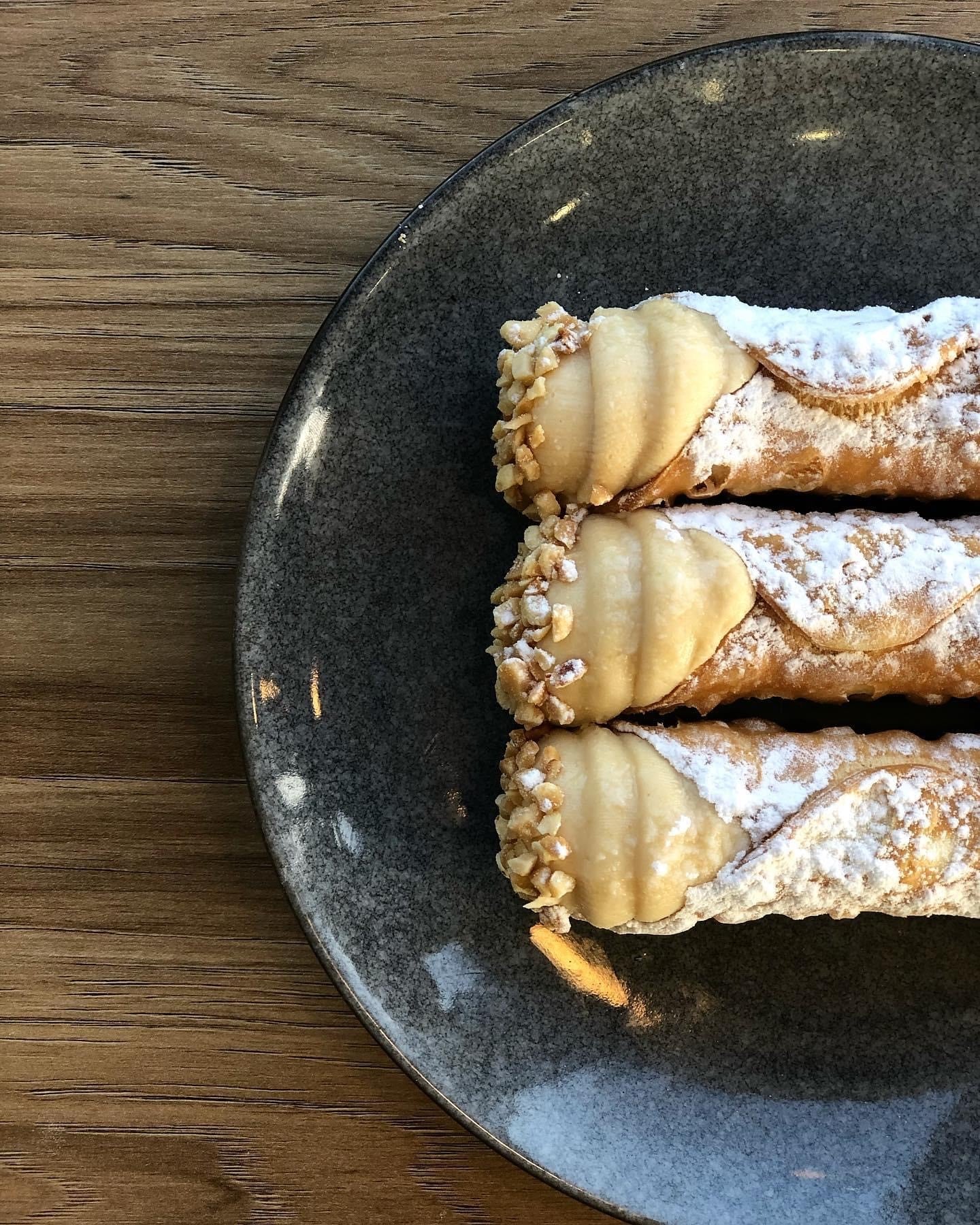 Peanut Butter Cannoli – The Cannoli Box Co.